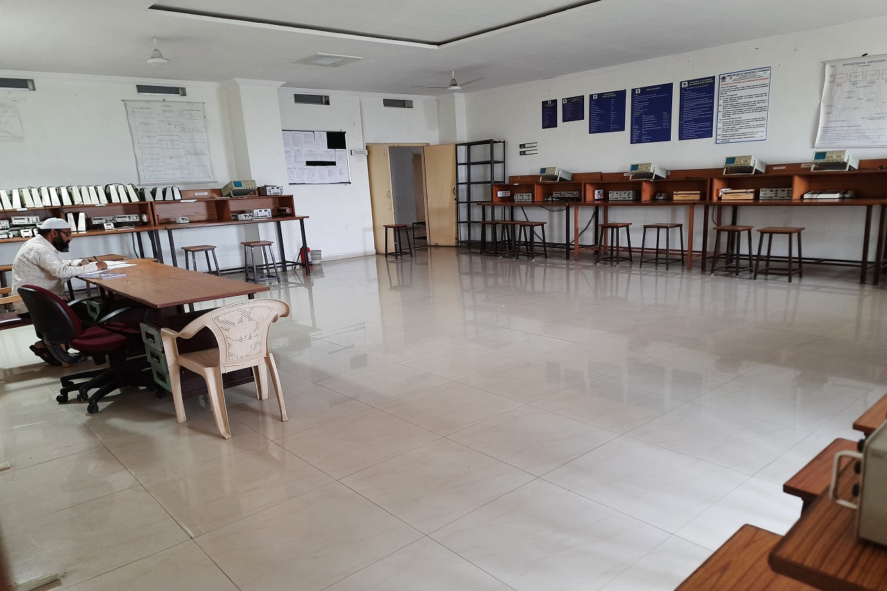 ECE-Infastructure - Lords Institute of Engineering and Technology