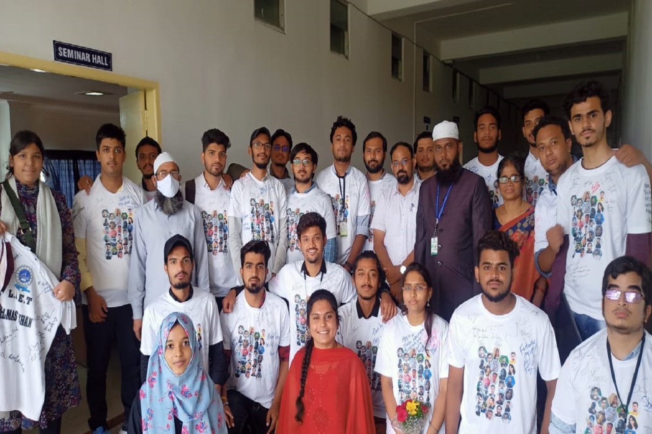 ECE-Project Expo and Signature Day - Lords Institute of Engineering and ...