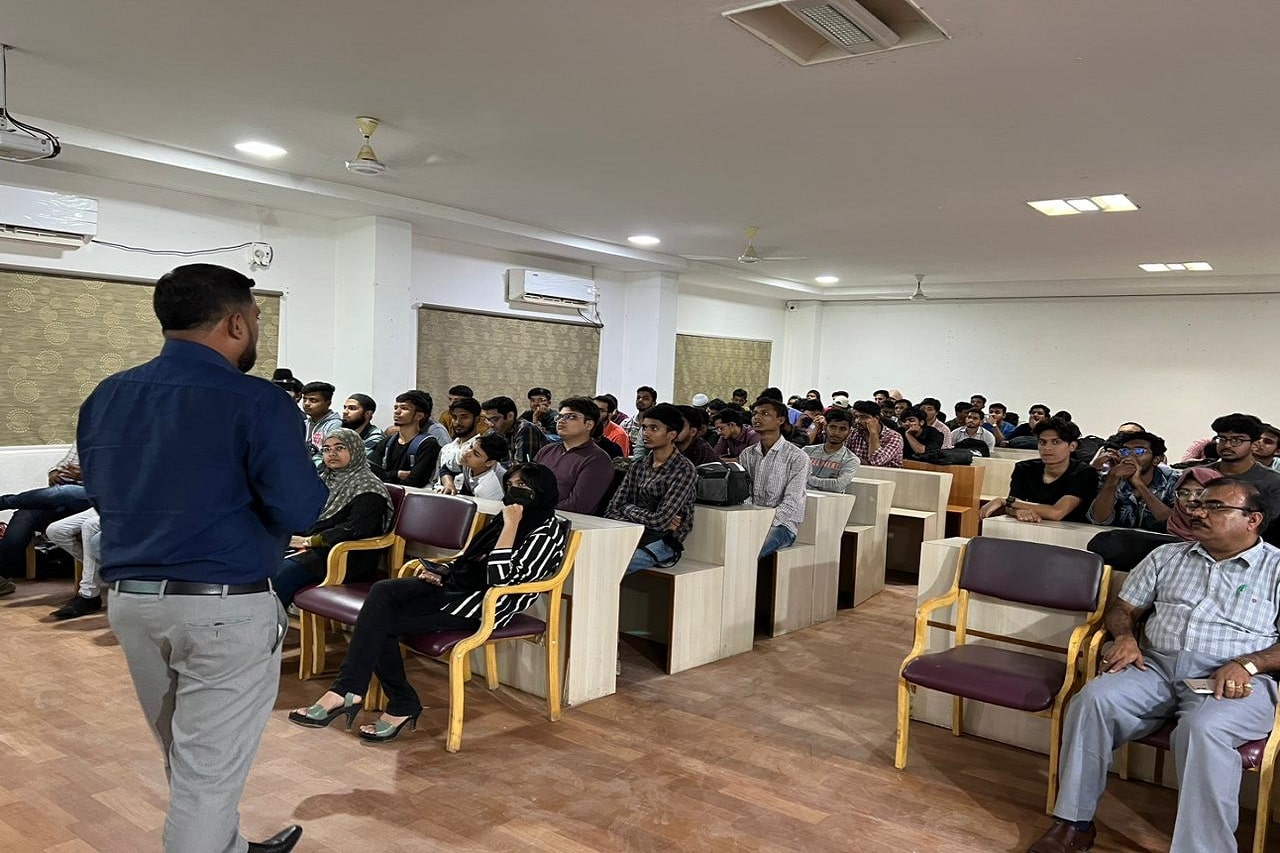 Technical Talk On Cloud Abstraction Of Computing Lords Institute Of Engineering And Technology