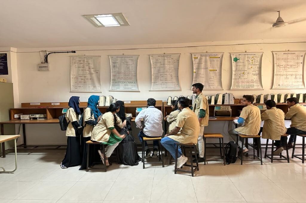 ECE-Infastructure - Lords Institute of Engineering and Technology